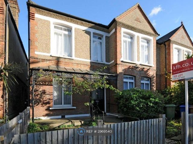 South Croxted Road, London SE21, 3 bed flat to rent, £2,650 pcm | PrimeLocation