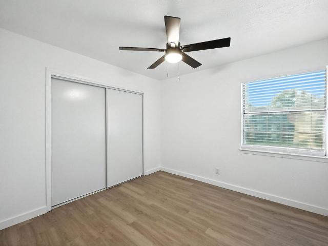 South Crest Apartments: All Bills Paid 1 Bedroom Apartment for Rent at 3702 Conway St, Dallas, TX 75224 Five Mile Creek