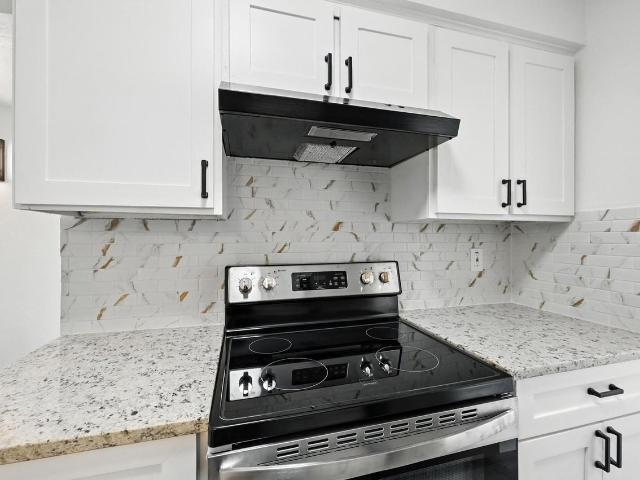 South Crest Apartments 1 Bedroom Apartment for Rent at 3702 Conway St, Dallas, TX 75224 Five Mile Creek
