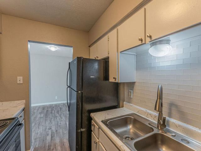 South Crest Apartments 3 Bedroom Apartment for Rent at 3702 Conway St, Dallas, TX 75224 Five Mile Creek