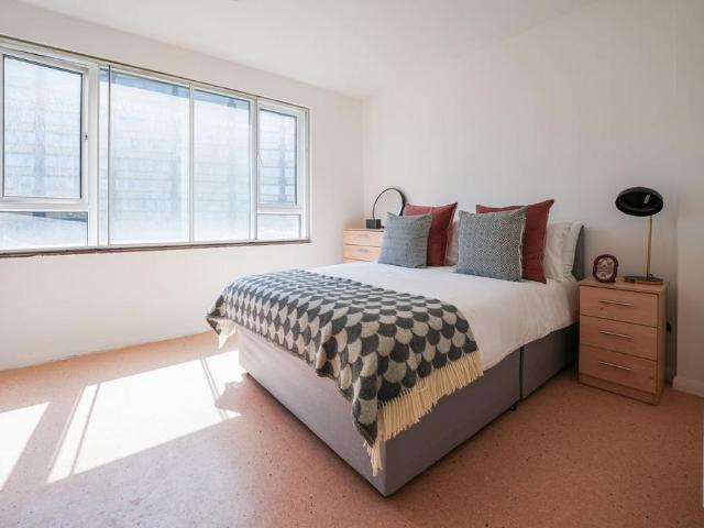 South End, London, W8 House share to rent £1,387 pcm £320 pw