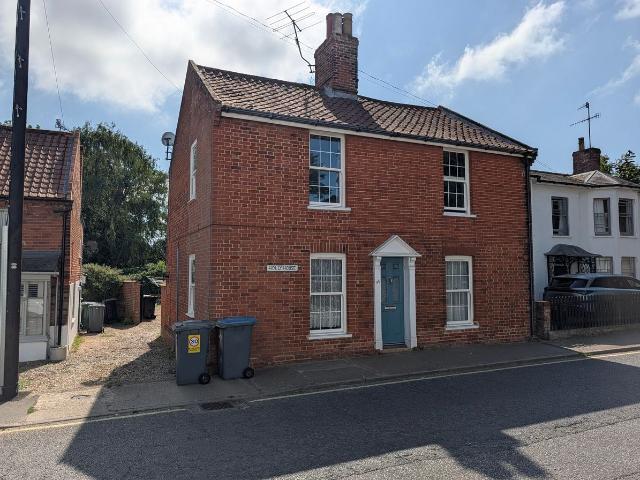 South Entrance, Saxmundham IP17, 4 bed detached house to rent, £1,700 pcm | PrimeLocation
