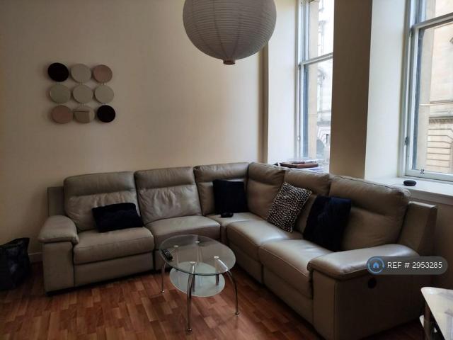 South Frederick Street, Glasgow, G1 2 bed flat to rent £1,495 pcm £345 pw