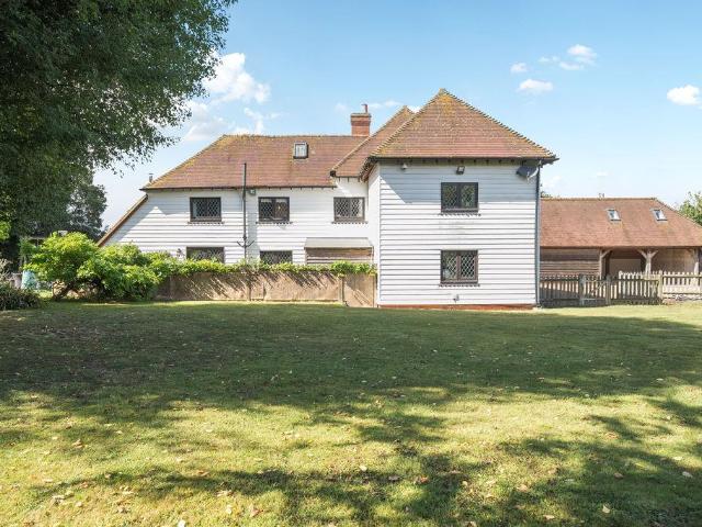 South Green, Sittingbourne 6 bed house to rent £3,750 pcm £865 pw
