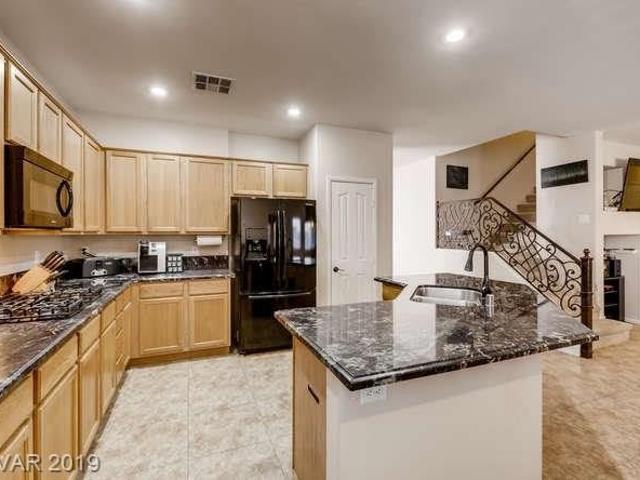South Henderson Room with Private bath