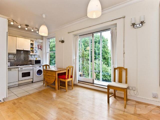 South Hill Park, London NW3 1 bed apartment to rent £2,349 pcm £542 pw