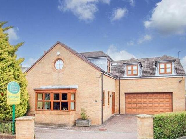 South Lane, Netherton, 4 Bedroom House