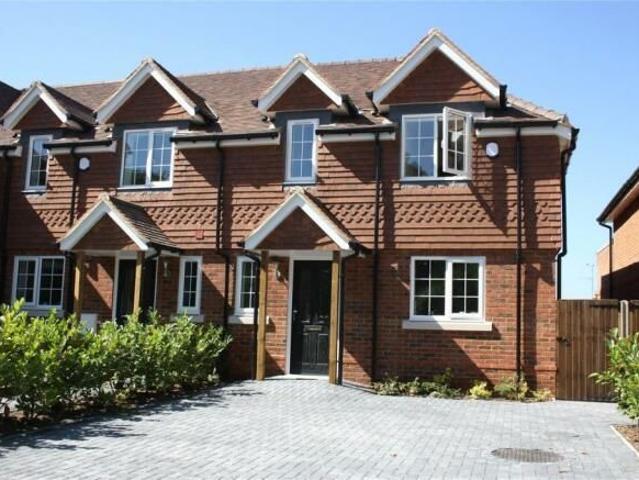 South Lane, Ash GU12, 3 bed end terrace house to rent, £2,200 pcm | PrimeLocation