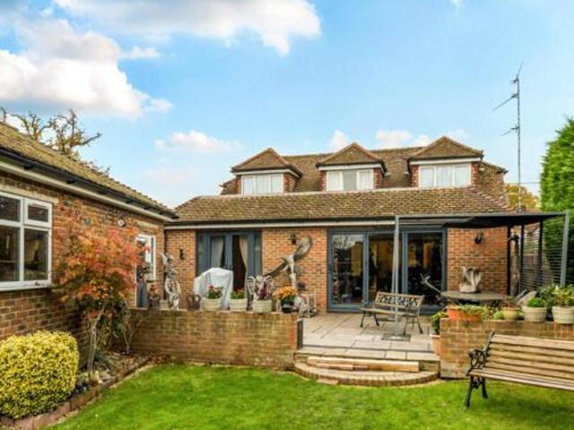 South Lane, 4 Bedroom Bungalow