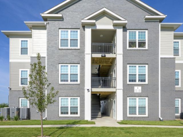 South Lake 2 Bedroom Apartment for Rent at 500 Industrial Ave, Grinnell, IA 50112