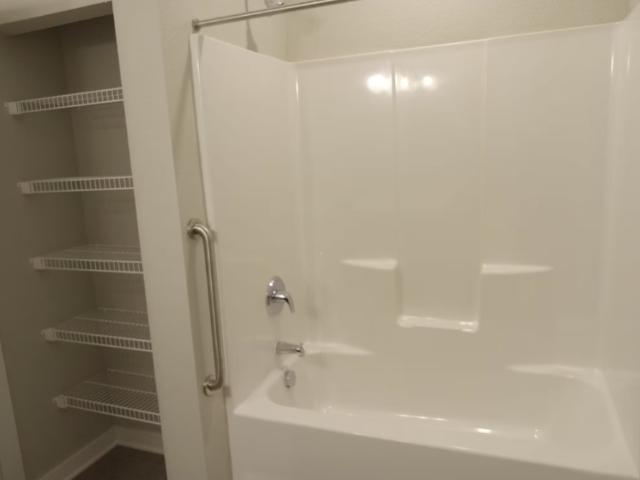 South Lake 3 Bedroom Apartment for Rent at 500 Industrial Ave, Grinnell, IA 50112