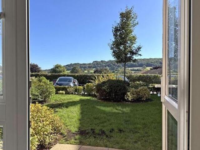 South Lawn, Sidford, 1 Bedroom Flat