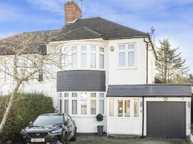 South Lodge Drive, Oakwood, 3 Bedroom Semi detached