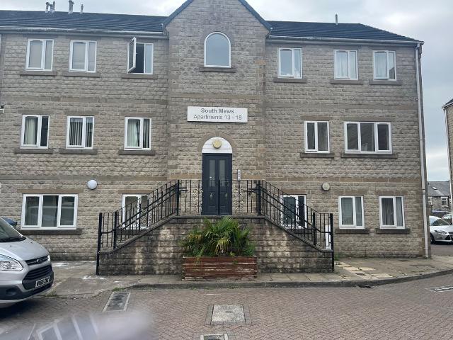South Mews, Buxton, Derbyshire SK17, 2 bed flat to rent, £725 pcm | PrimeLocation