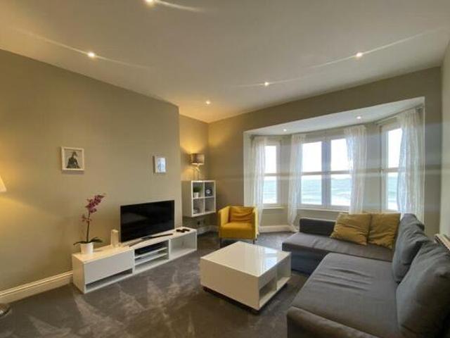 South Parade, Southsea, 2 Bedroom Flat