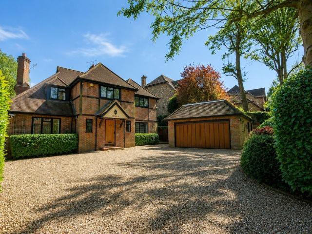South Park, Gerrards Cross SL9, 5 bed detached house to rent, £5,000 pcm | PrimeLocation