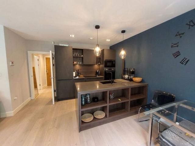 South Park Hill Road, Horizon Apartments CR2, 1 bed flat to rent, £1,550 pcm | PrimeLocation