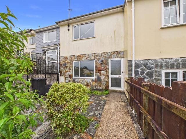 South Park, Redruth, Two Double Bedrooms TR15, 2 bed property to rent, £1,050 pcm | PrimeLocation