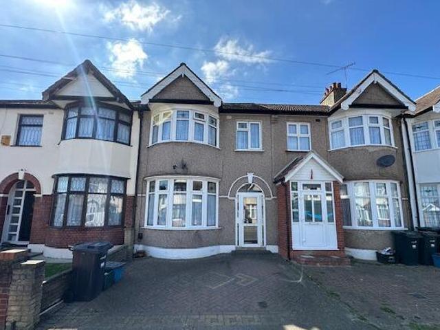 South Park Road, Ilford, 3 Bedroom Terraced