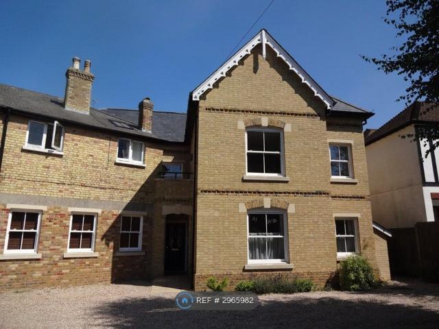 South Park, Sevenoaks TN13, 2 bed flat to rent, £1,895 pcm | PrimeLocation