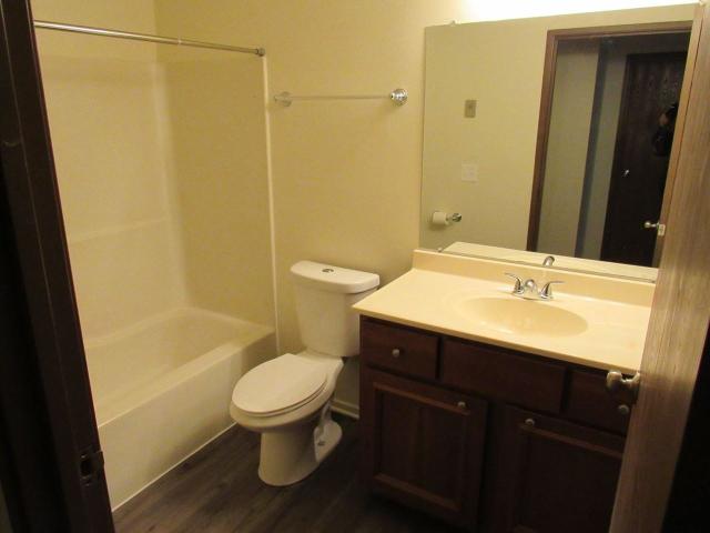 South Pine Apartments 2 Bedroom Apartment for Rent at 4042 S Pine Ave, Milwaukee, WI 53207 Tippecanoe