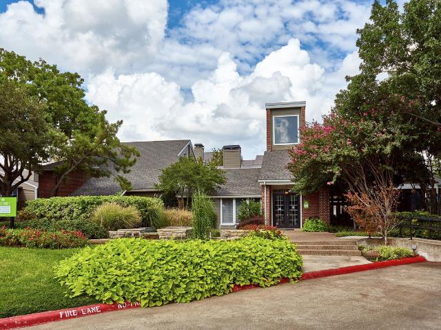 South Pointe 1 Bedroom Apartment for Rent at 12660 Jupiter Rd, Dallas, TX 75238