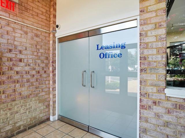 South Port 1 Bedroom Apartment for Rent at 6112 Edsall Rd, Alexandria, VA 22304 London Park Apartments