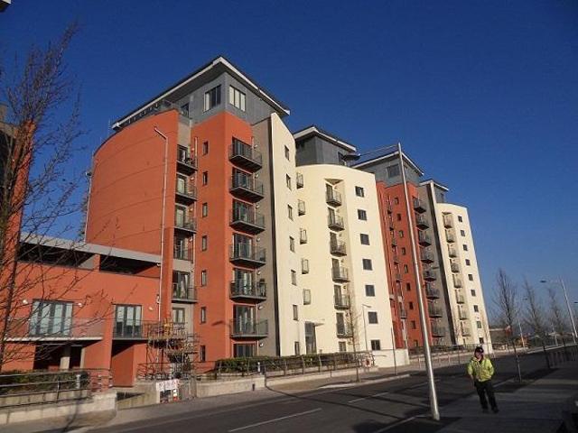 South Quay, Kings Road, Swansea. SA1. 2 bed apartment to rent £1,050 pcm £242 pw