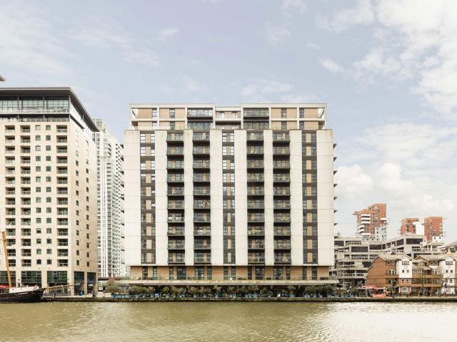 South Quay Square, Canary Wharf E14, 2 bed flat to rent, £2,799 pcm | PrimeLocation