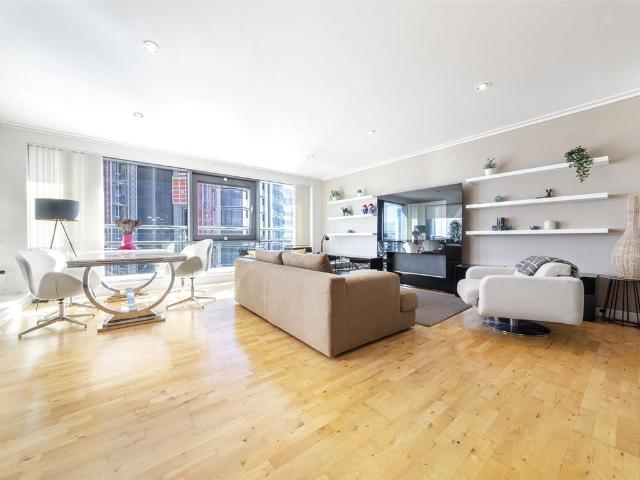 South Quay Square, Canary Wharf E14, 2 bed flat to rent, £3,230 pcm | PrimeLocation