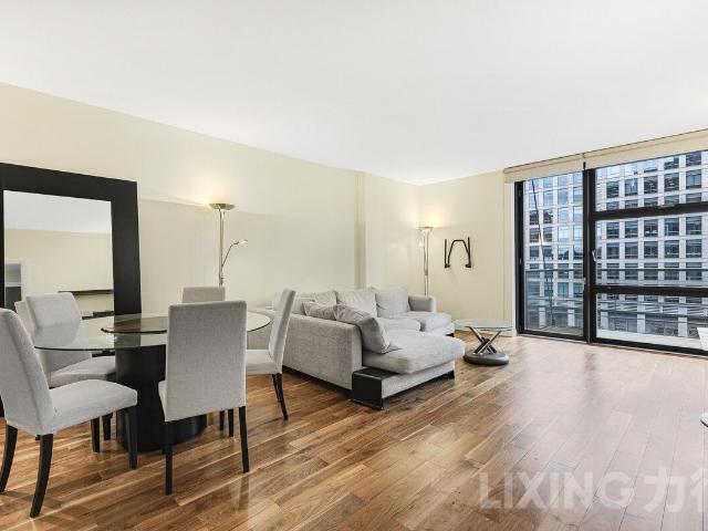South Quay Square, Canary Wharf E14, 2 bed flat to rent, £3,850 pcm | PrimeLocation