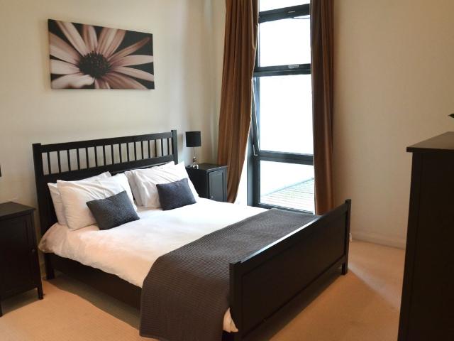 South Quay Square E14, 2 bed barn conversion to rent, £2,995 pcm | PrimeLocation
