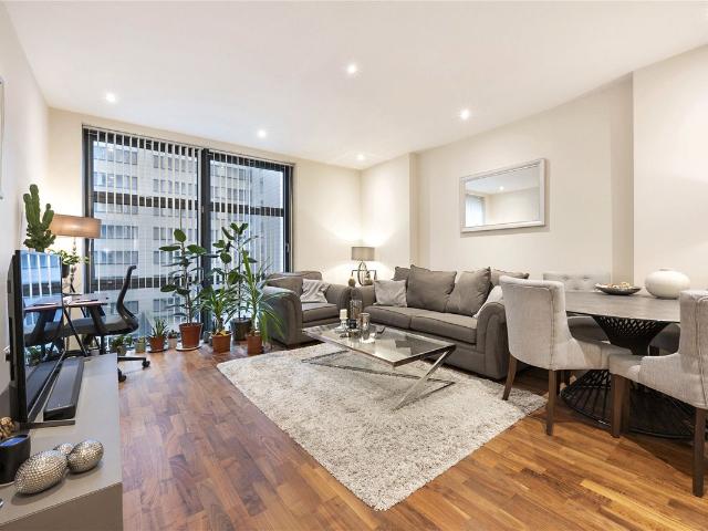 South Quay Square, Isle Of Dogs E14, 1 bed property to rent, £2,600 pcm | PrimeLocation