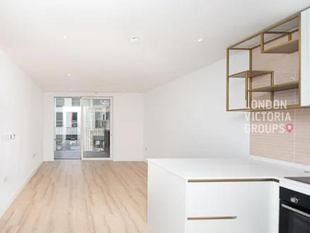 South Quay Walk, London, E14 9LT, United Kingdom | 1 bed apartment for rent #166438129 | Rentberry