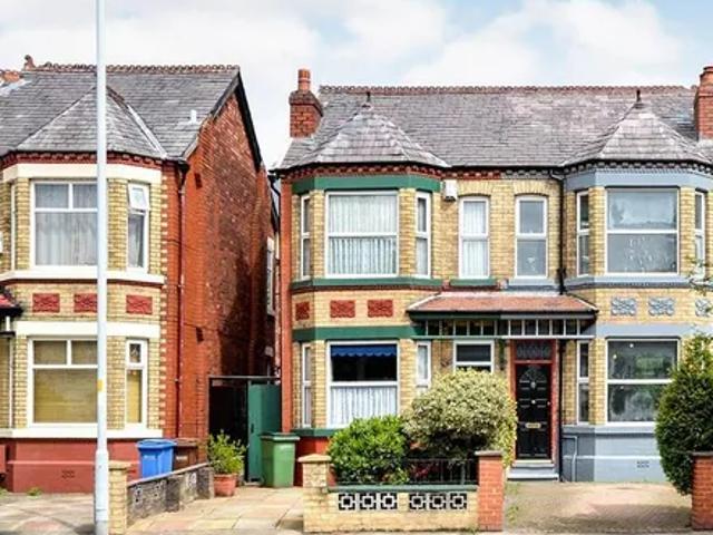 South Reddish, Reddish Road / outside The Rectory, Reddish Road, Stockport, SK5 7HZ, United Kingdom | 3 bed duplex for rent #138695546 | Rentberry
