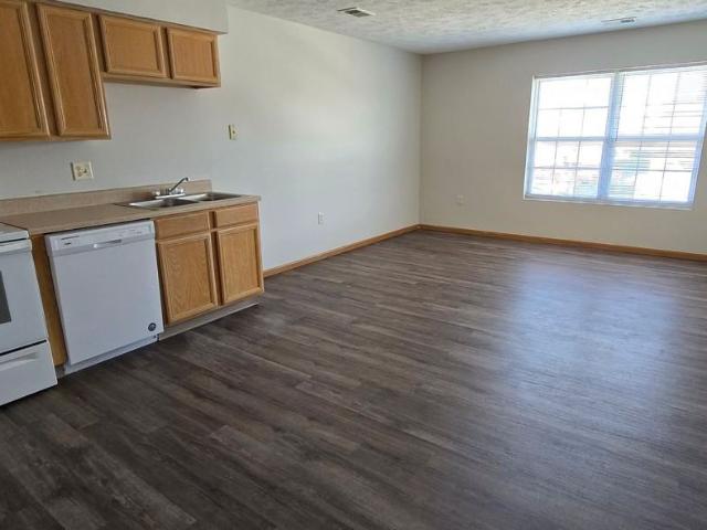 South Ridge Apartments 2 Bedroom Apartment for Rent at 2315 Greenwald St, Bellevue, NE 68123