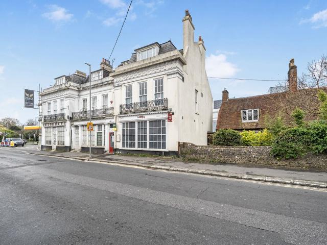 South Road, Brighton, East Sussex BN1, 2 bed flat to rent, £1,550 pcm | PrimeLocation