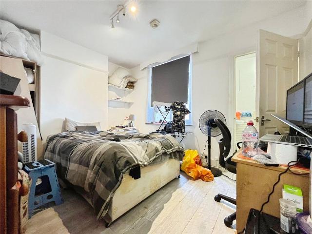 South Road, Englefield Green, Egham, Surrey TW20, Room to rent, £800 pcm | PrimeLocation