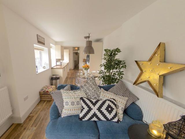 South Road, Kingswood BS15, 6 bed shared accommodation to rent, £800 pcm | PrimeLocation