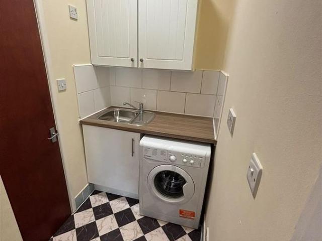 South Road, London N9, Studio to rent, £1,150 pcm | PrimeLocation