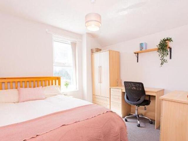 South Road, West Bridgford, 4 Bedroom Semi detached