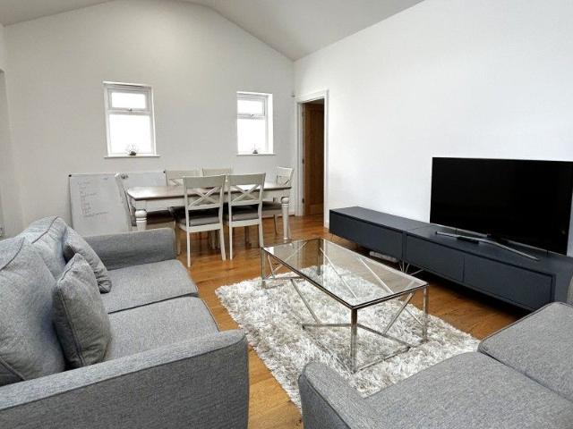 South Road, Weybridge, Surrey, KT13