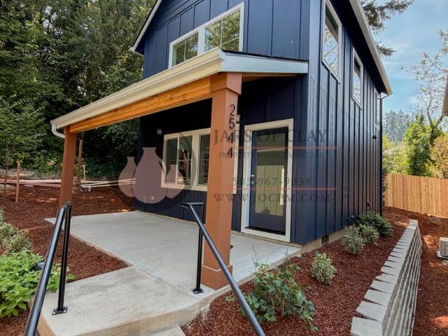 South Salem Cottage New Construction