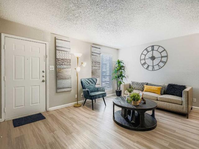 South Shore Studio Apartment for Rent at 2005 Willow Creek Dr, Austin, TX 78741 Riverside