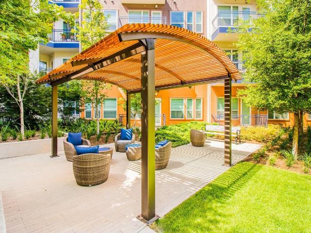 South Side Flats Studio Apartment for Rent at 1210 Botham Jean Blvd, Dallas, TX 75215 Cedars