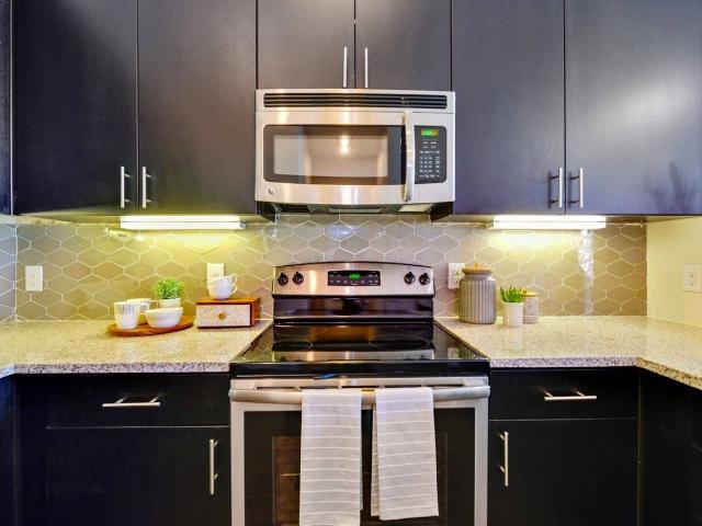 South Side Flats Studio Apartment for Rent at 1210 Botham Jean Blvd, Dallas, TX 75215 Cedars