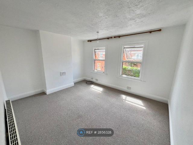 South Street, Caversham, Reading RG4, 2 bed terraced house to rent, £1,600 pcm | PrimeLocation