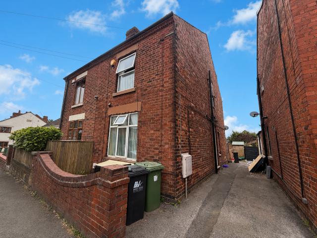 South Street, Alfreton DE55, 3 bed semi detached house to rent, £995 pcm | PrimeLocation