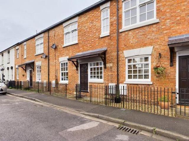 South Street, Banbury, 2 Bedroom Terraced