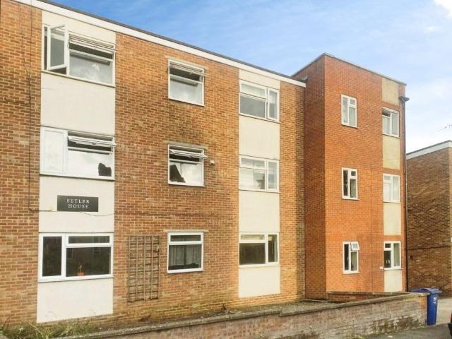 South Street, Banbury, Oxfordshire OX16, 1 bed flat to rent, £900 pcm | PrimeLocation